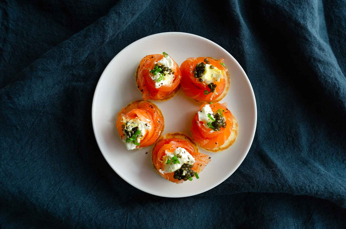 Blinis & Caviar Canapés – Smokin' Brothers